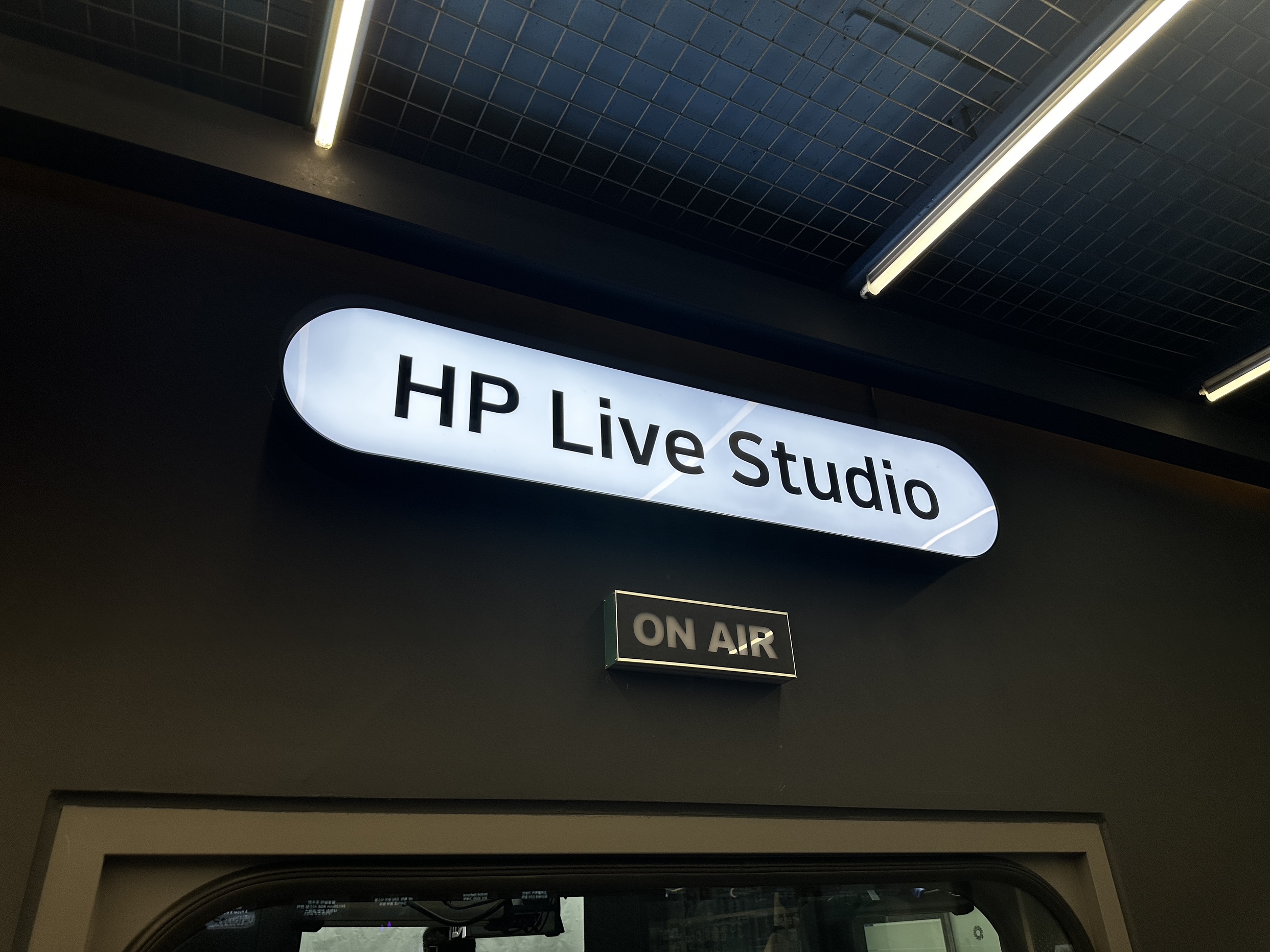 HP Live Studio | ﻿Design layered - 디자인레이어드